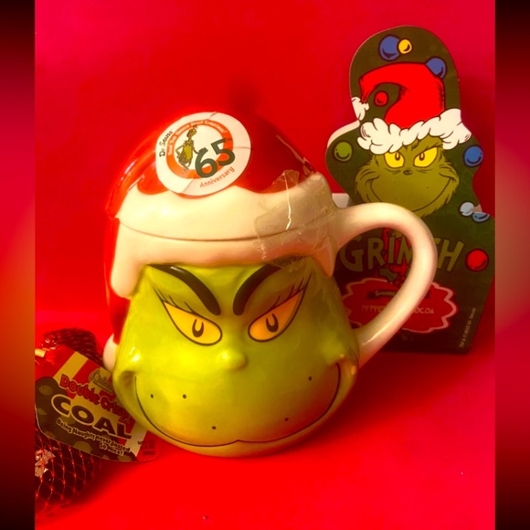 Grinch | Other | The Grinch Gift Set | Poshmark